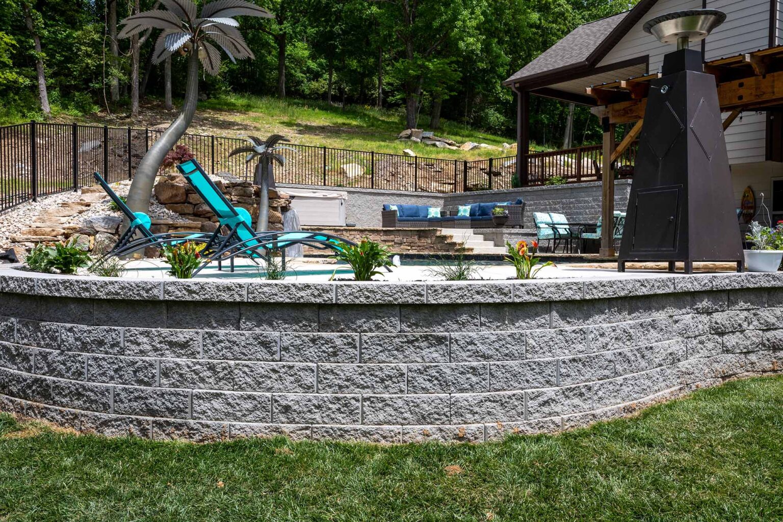 Creative Seating Wall Ideas for Gardens and Patios | Rochester Concrete ...